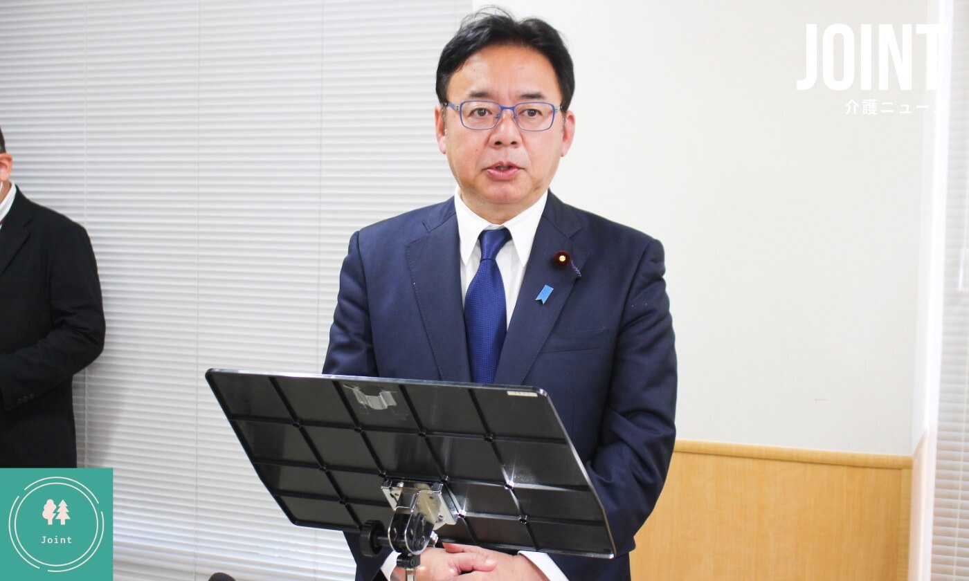 上野厚労相、リハビリ現場を視察 人材確保などの課題に「戦略的な政策を」 | 介護ニュースJoint